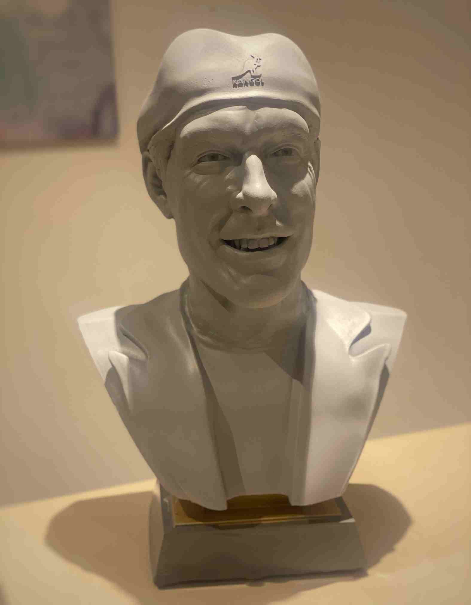 Customized Life-Size Head Sculpt & Headphone Stand - Unique Design ...