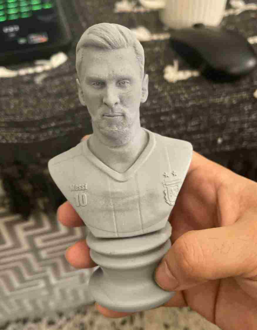Custom Messi Sculpture :3D Sculpted & 3D printed in any pose you choose ...